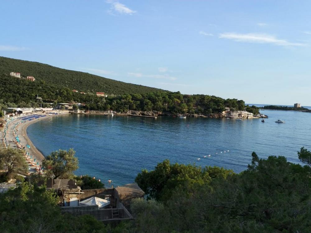 Villas with great views in the picturesque village Zanica